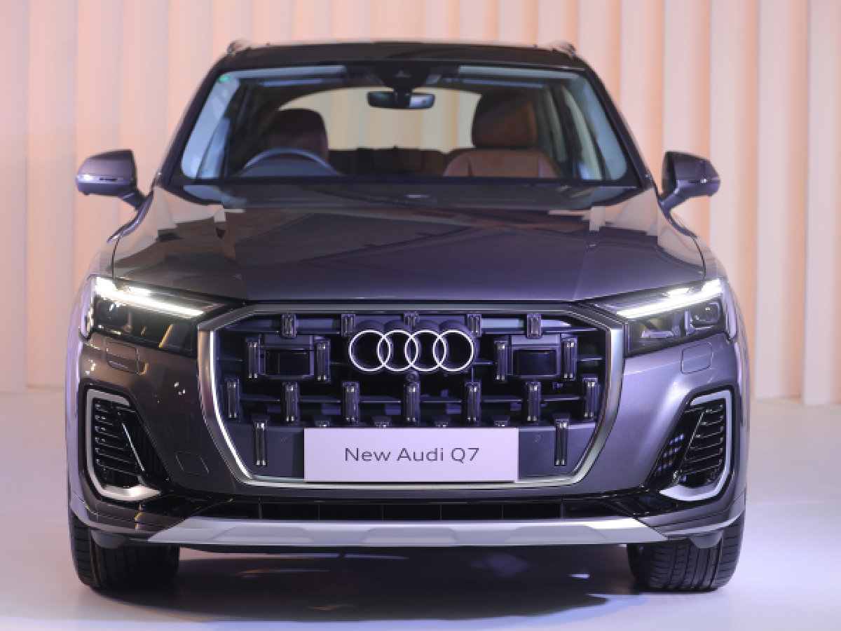 Audi Q7 Facelift | Stuff India
